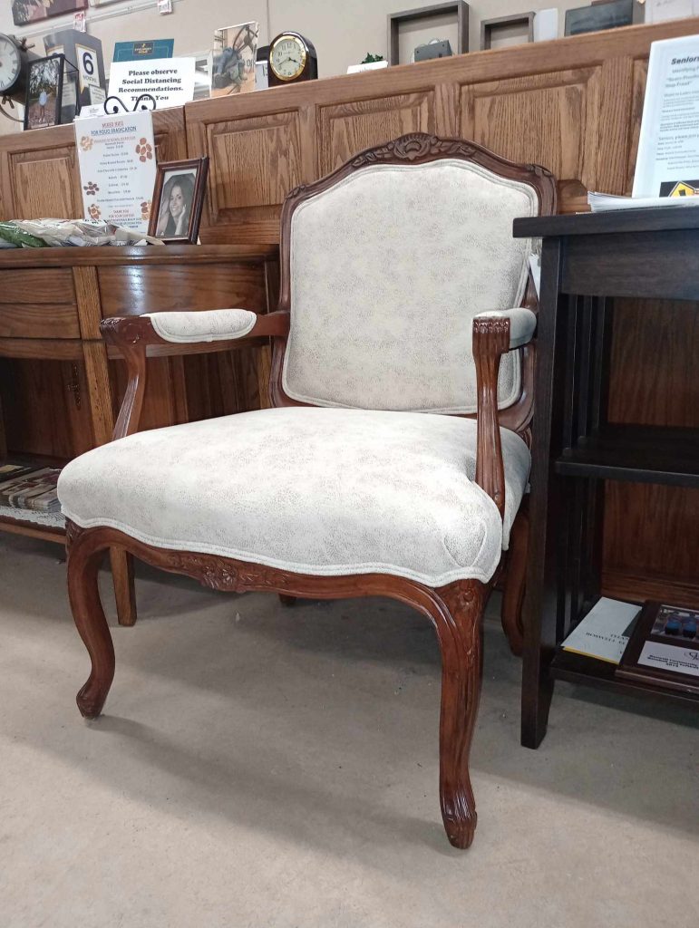 Plaza Chair - Gibson Furniture